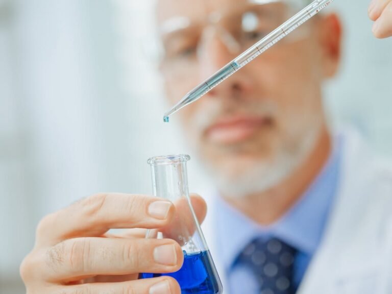 Nosotros – Orthin Laboratorio